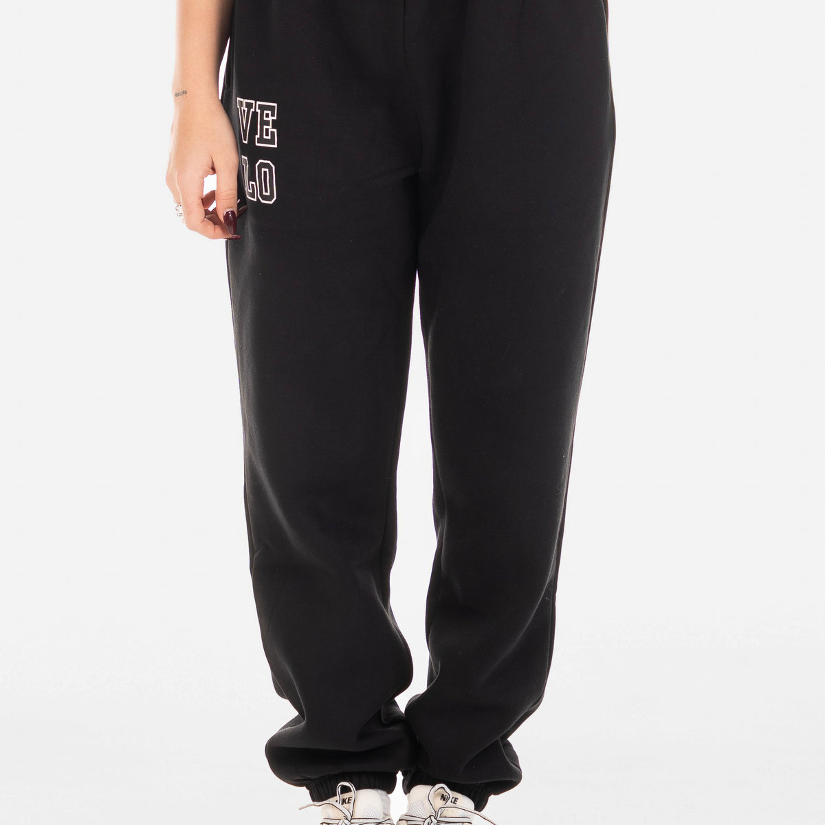 VELO OVERSIZED TRACKPANTS - BLACK – Velocity Activewear